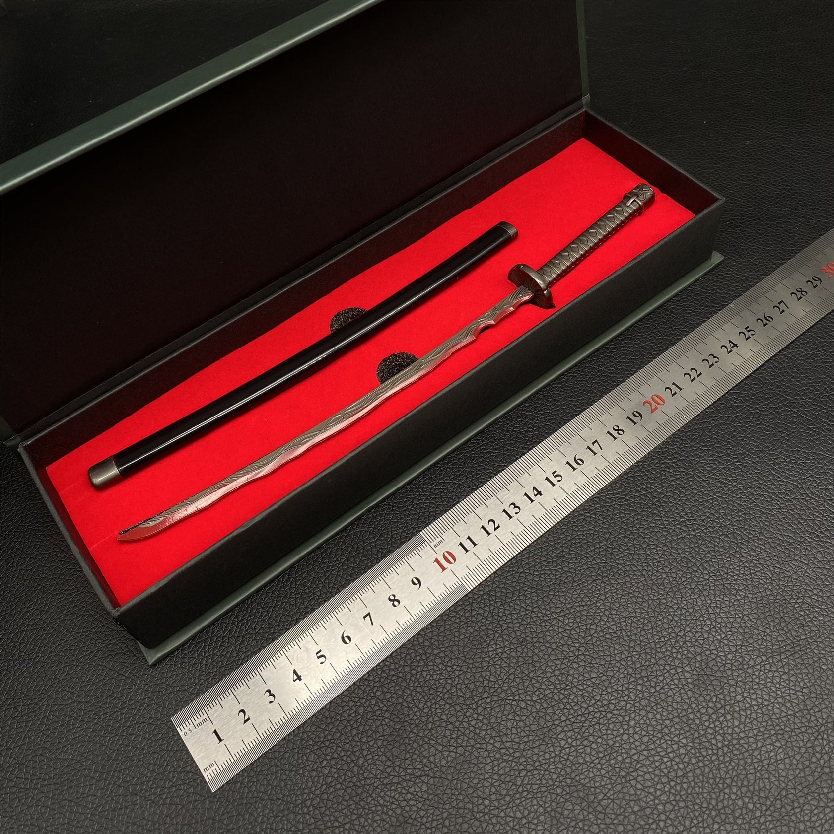 ER Rivers of Blood Katana Metal Replica Miniature With Gift Box – Miniwarrior