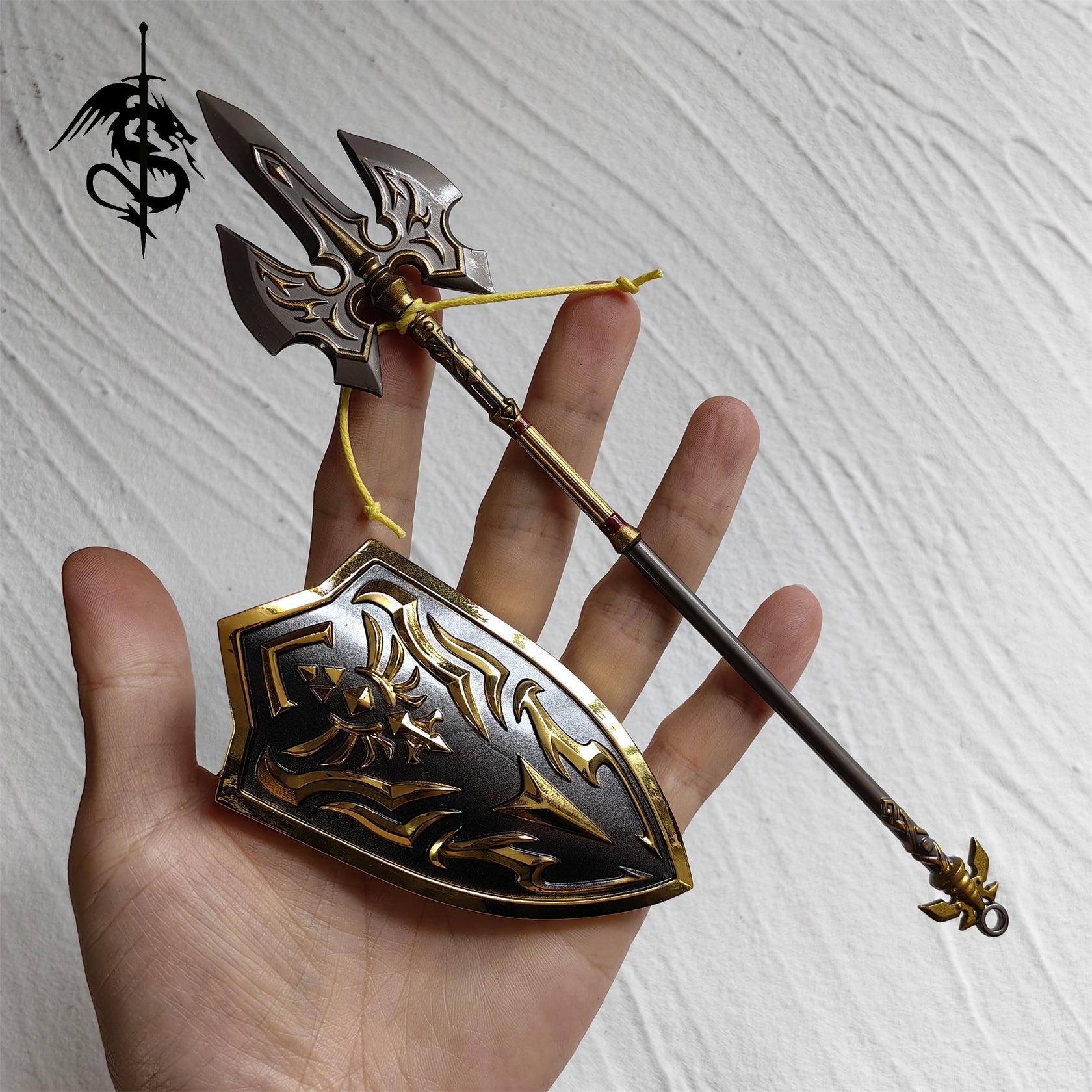 Link Royal Family Weapons 4 In 1 Gift Box – Miniwarrior