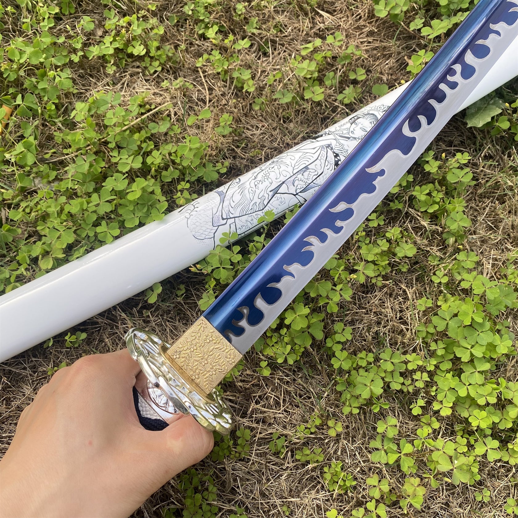 Japanese Katana Life-size Silver Lock Dancing Maiden Katana Replica ...